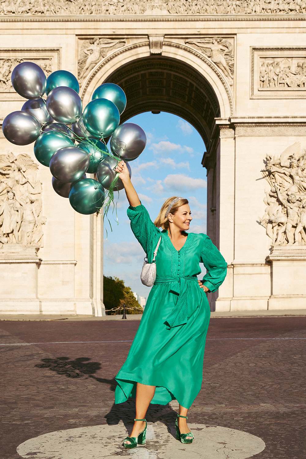 Chyka in Paris – Blue Illusion