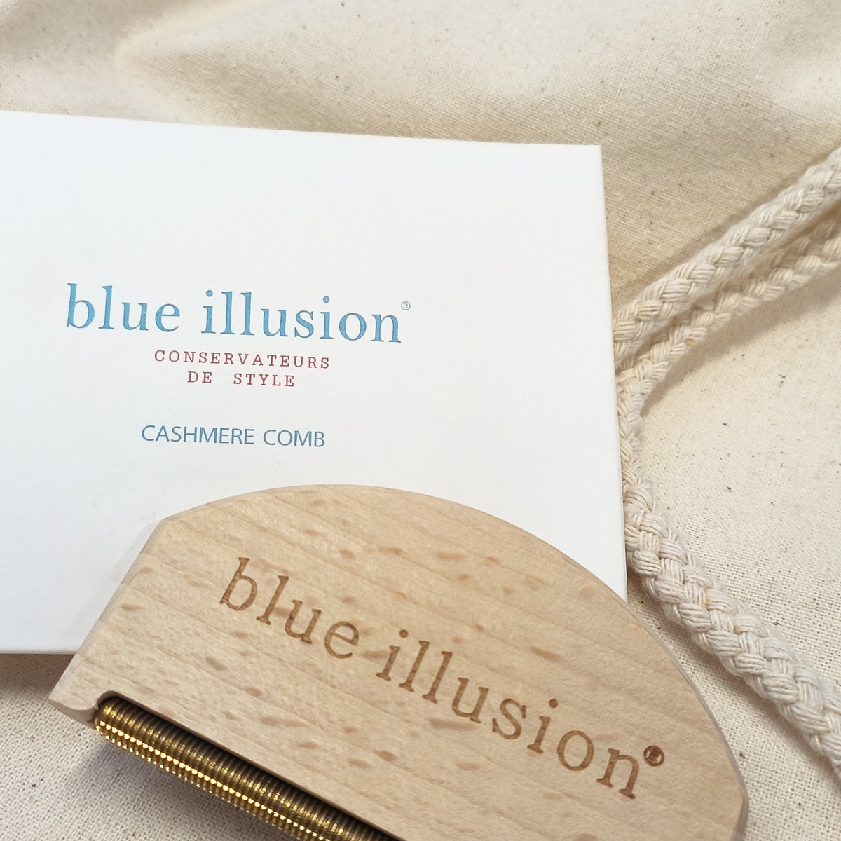 Pilling Comb – Blue Illusion