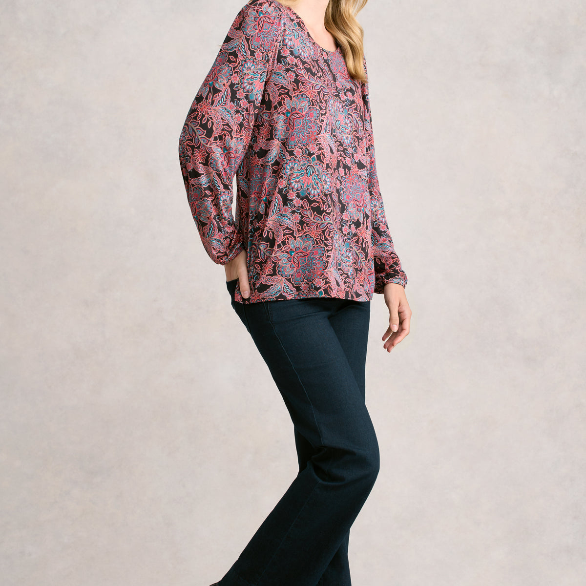 Printed Long Sleeve Scoop Neck Top - Intricate Floral – Blue Illusion