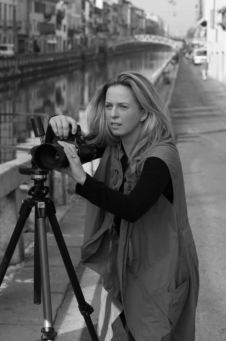 On Creativity with Robyn Lea – Blue Illusion