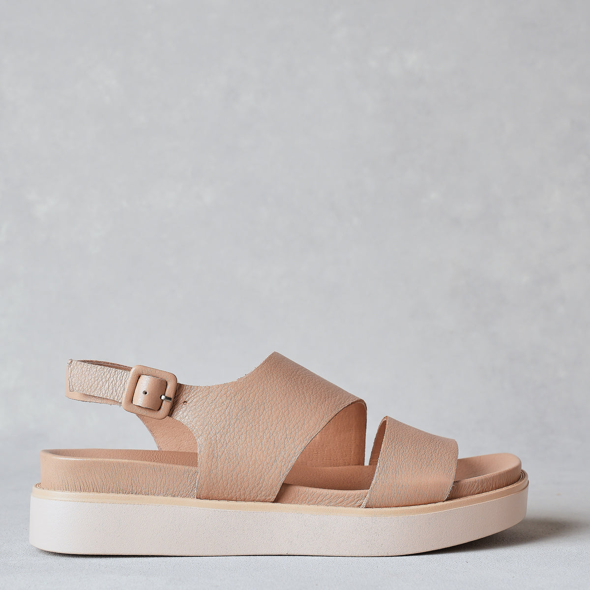 Sofia Flatform - Almond – Blue Illusion